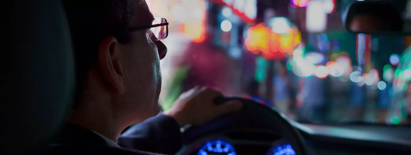 how to see front of car while driving